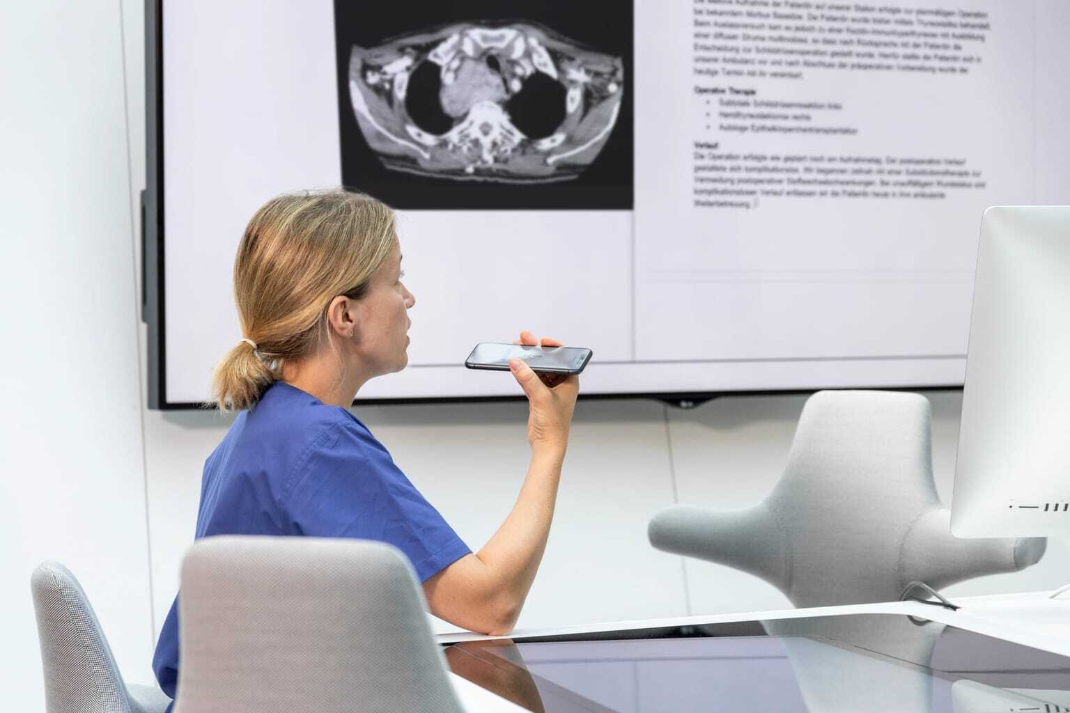 Arztberichte per Sprachsteuerung optimieren Klinikabläufe - Health&Care ...