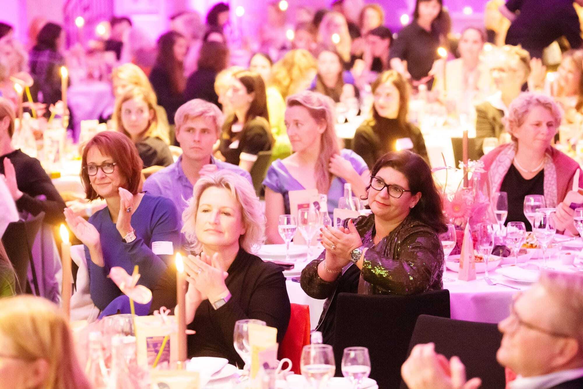 Female Transformers in Healthcare 2023 - Health&Care Management